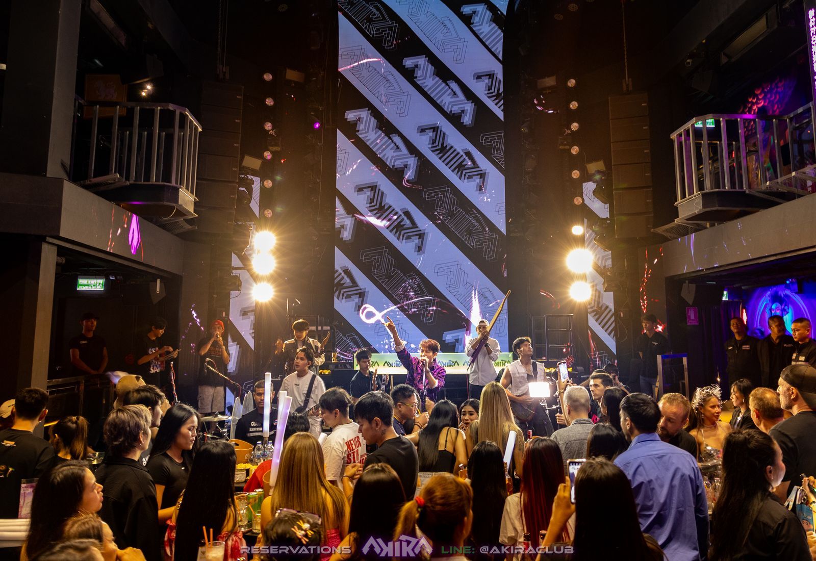 Toey Apiwat Album from Friday May 30th